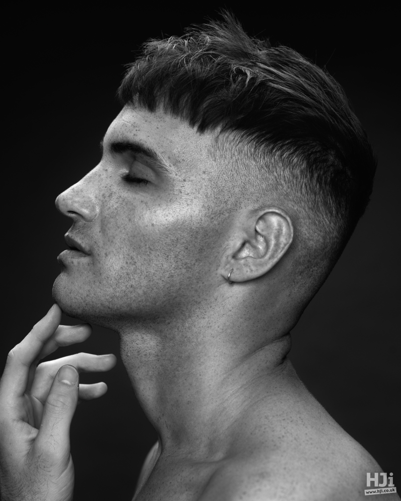 Short cut with micro fringe