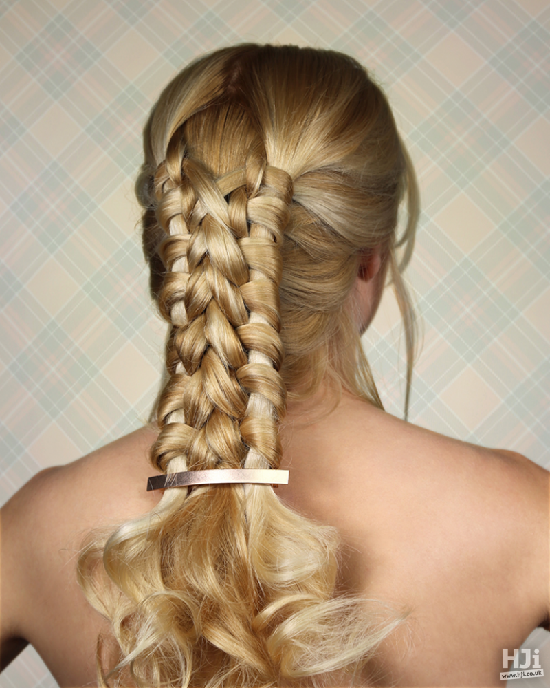 Curly Ladder Braid