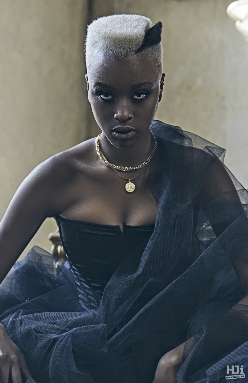 Saiti-inspired blonde flat top