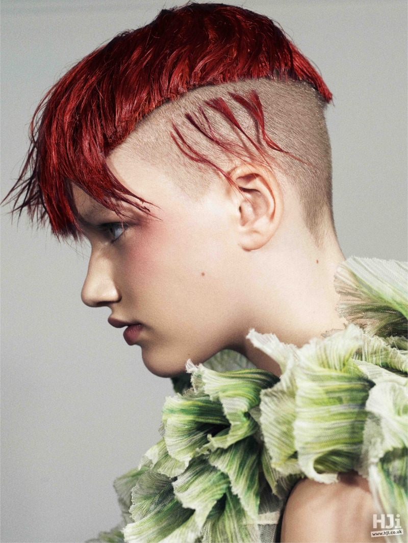 2005 choppy streaks hairstyle