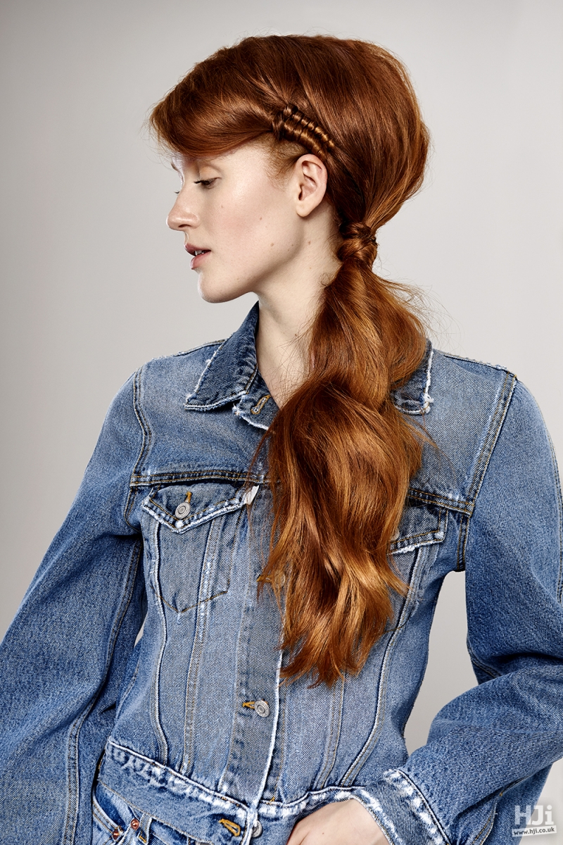 Redhead low ponytail