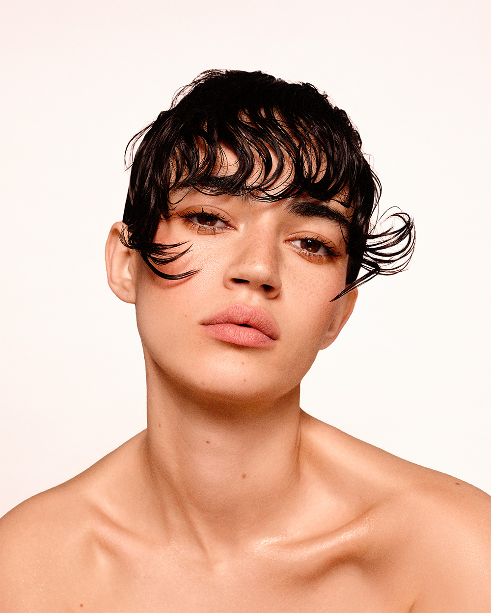 Wet Look Short Hair | HJ Gallery